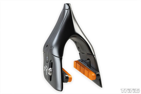 TriRig Omega One パーツの集合体ではなく1個の全体から発想したエアロブレーキ | CBN Blog